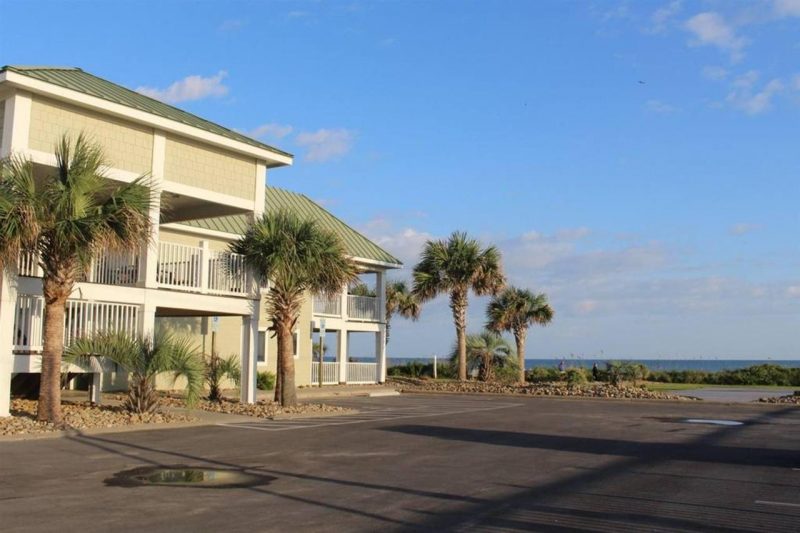 Property Gallery - The Islander Hotel & Resort