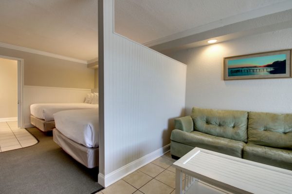 Rooms - The Islander Hotel & Resort