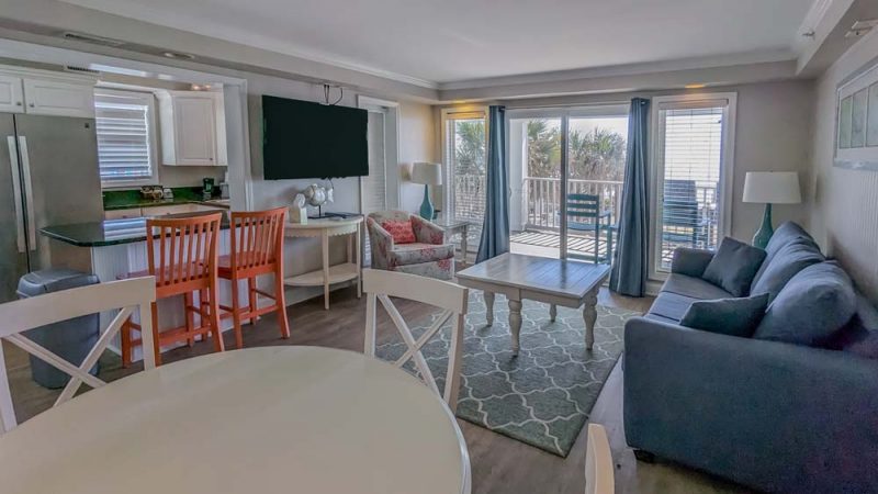 Rooms - The Islander Hotel & Resort